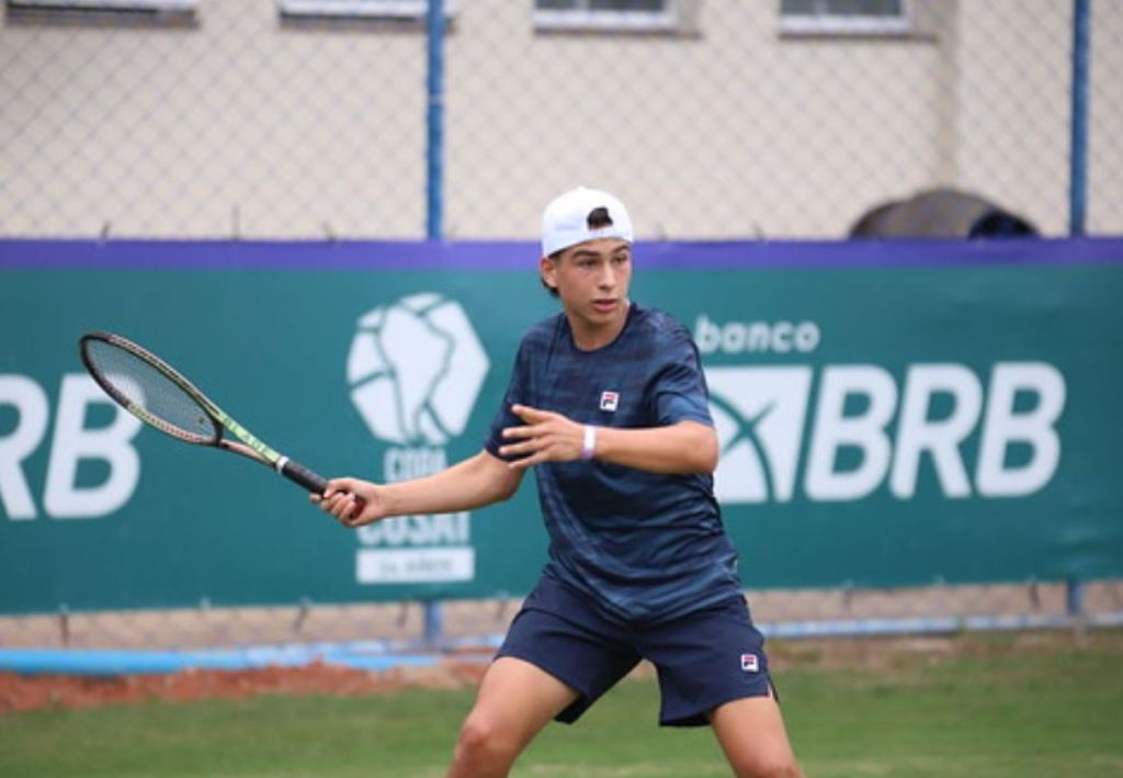 El tenista reconquistense Facundo Leiva con la Selección Argentina será protagonista del ...